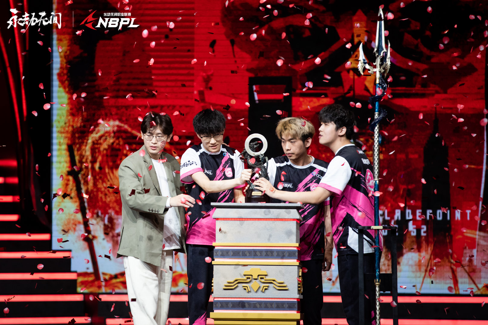 恭喜WBG.Spider（小蜘蛛）、GG战队夺得NBPL S2单、三排冠军！ | 游戏大观 | GameLook.com.cn